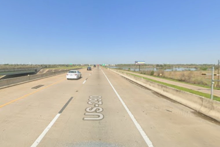 Stolen Vehicle Chase Leads to Submersion in Lake after Harris and