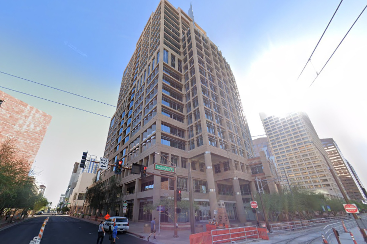Arizona's Job Market Projected to Outperform National Trends Despite