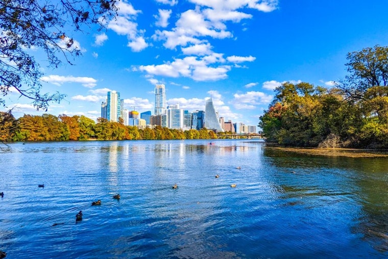 Austin Braces for Showers and Thunderstorms with Southern Winds
