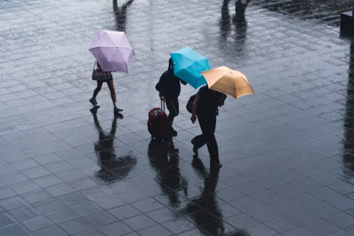 Boston Braces for Rain and Possible Snow Flurries in Upcoming Forecast