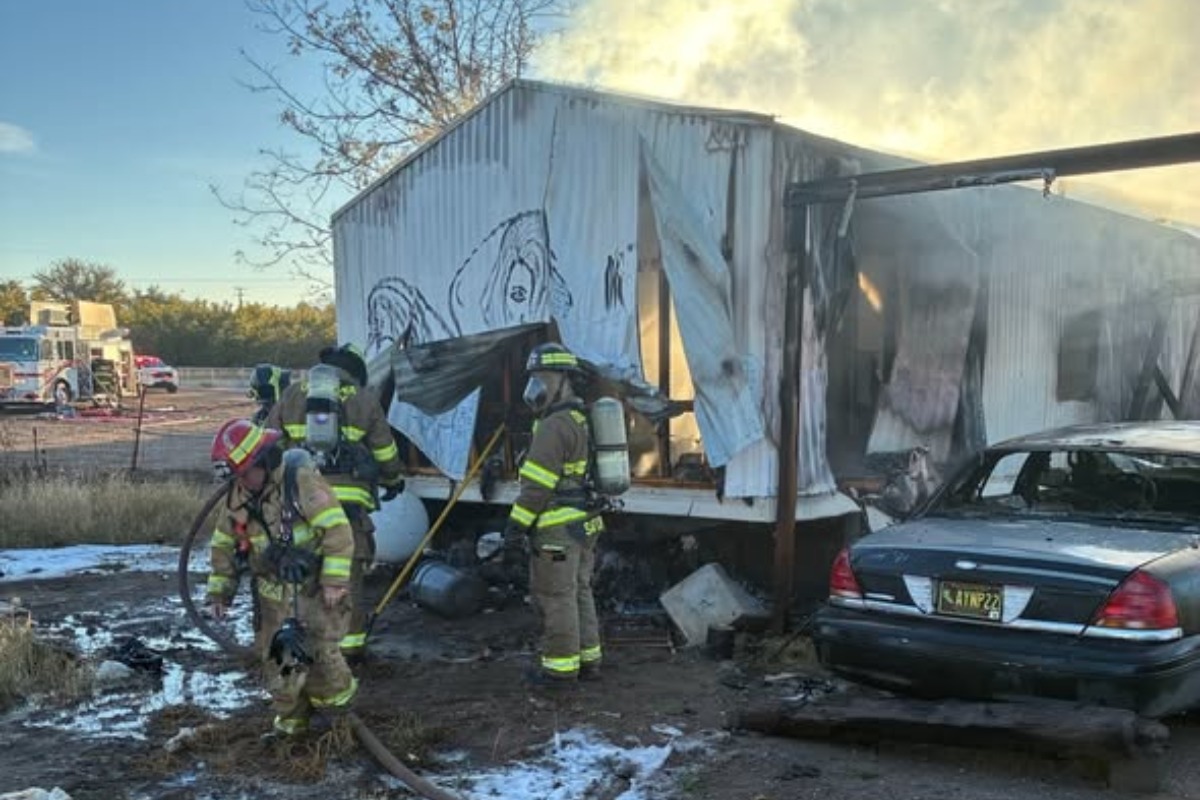 Doña Ana Fire Rescue Tackles Early Morning Blaze, Prevents Injuries
