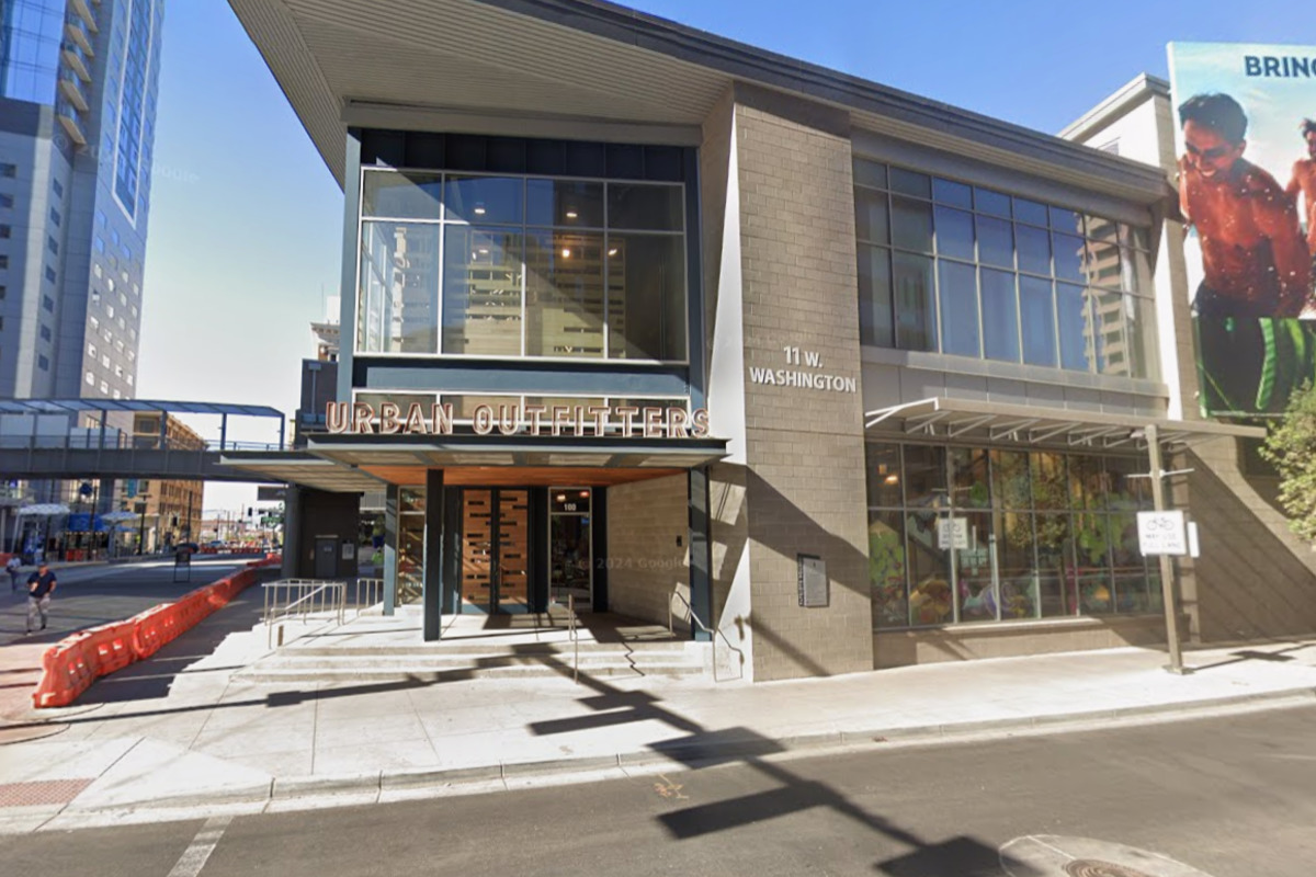 Free Weekend Fun in Phoenix with Outdoor Movies, Live Music, and More