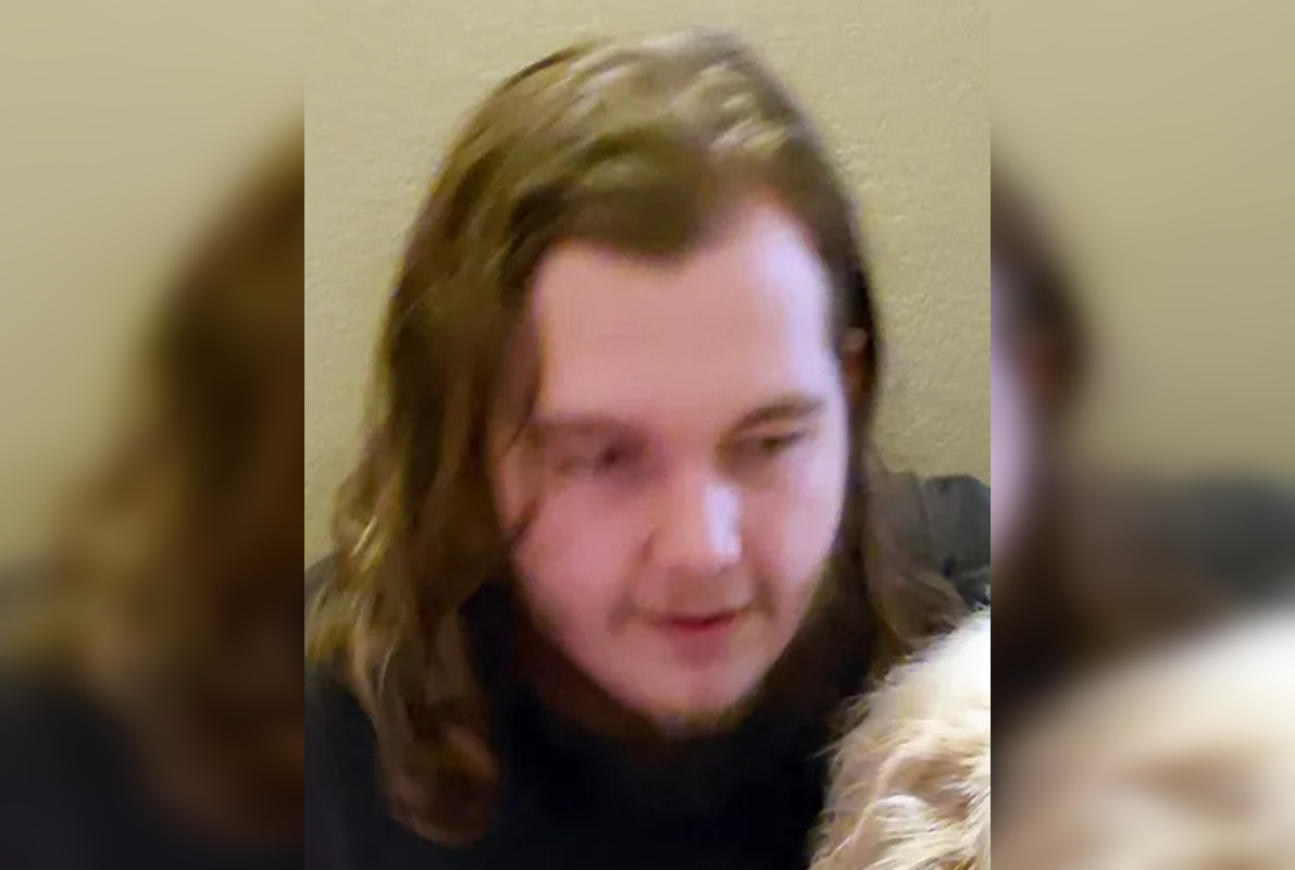 Henderson Community Rallies in Search for Missing Teen, Riley Monk