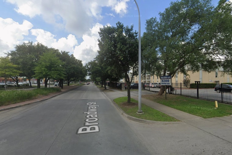 HPD Investigates Fatal High-Speed Collision on Broadway Street as Two