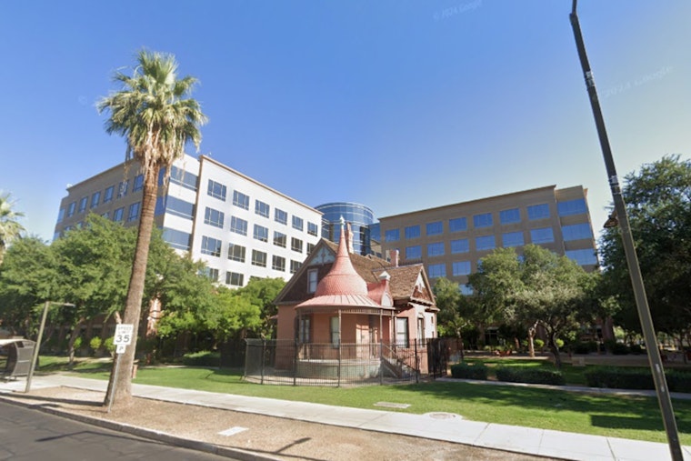 Hualapai Tribe Gifts Splendid 30-Foot Pinyon Pine for Arizona Capitol