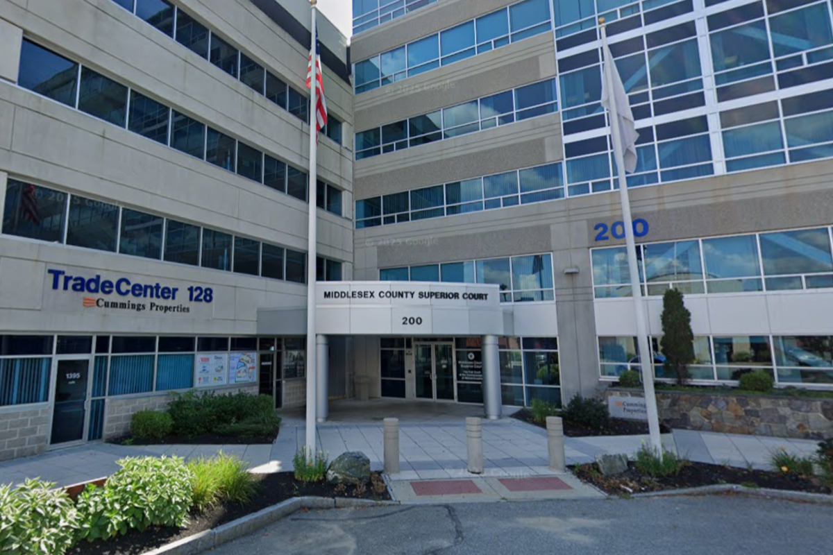 Massachusetts Doctor Guilty of Involuntary Manslaughter, Illegal