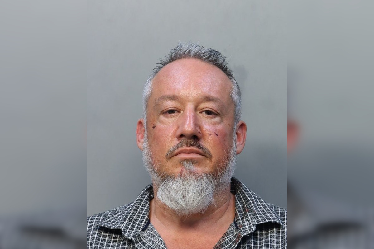 Miami-Dade Mayoral Candidate Victor Rosario Arrested for Aggravated