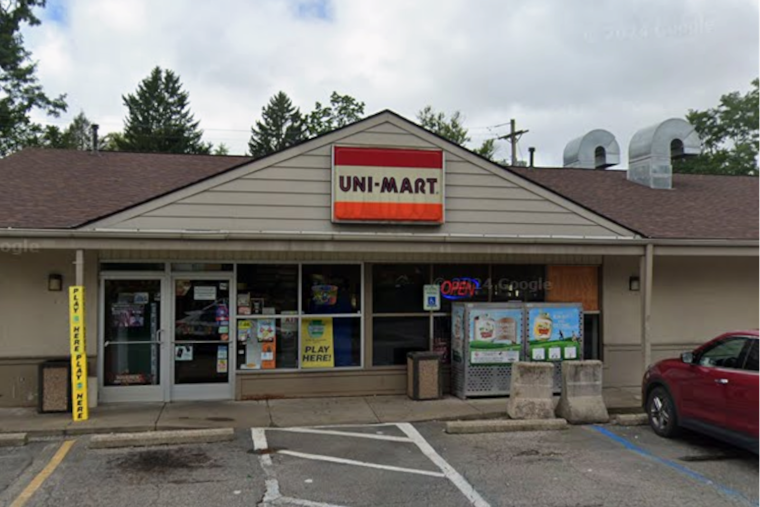 Moon Township Uni-Mart Customer Strikes Gold with $870,000 Cash 5