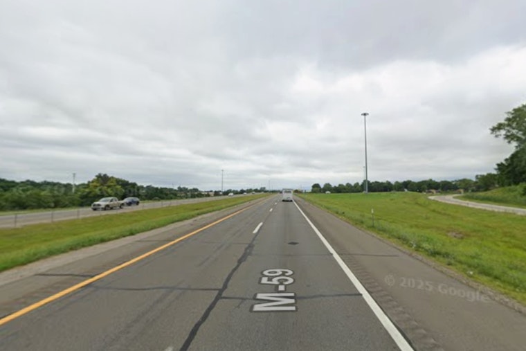 Multi-Car Pileup on M-59 in Oakland County Claims a Life, Causes Major