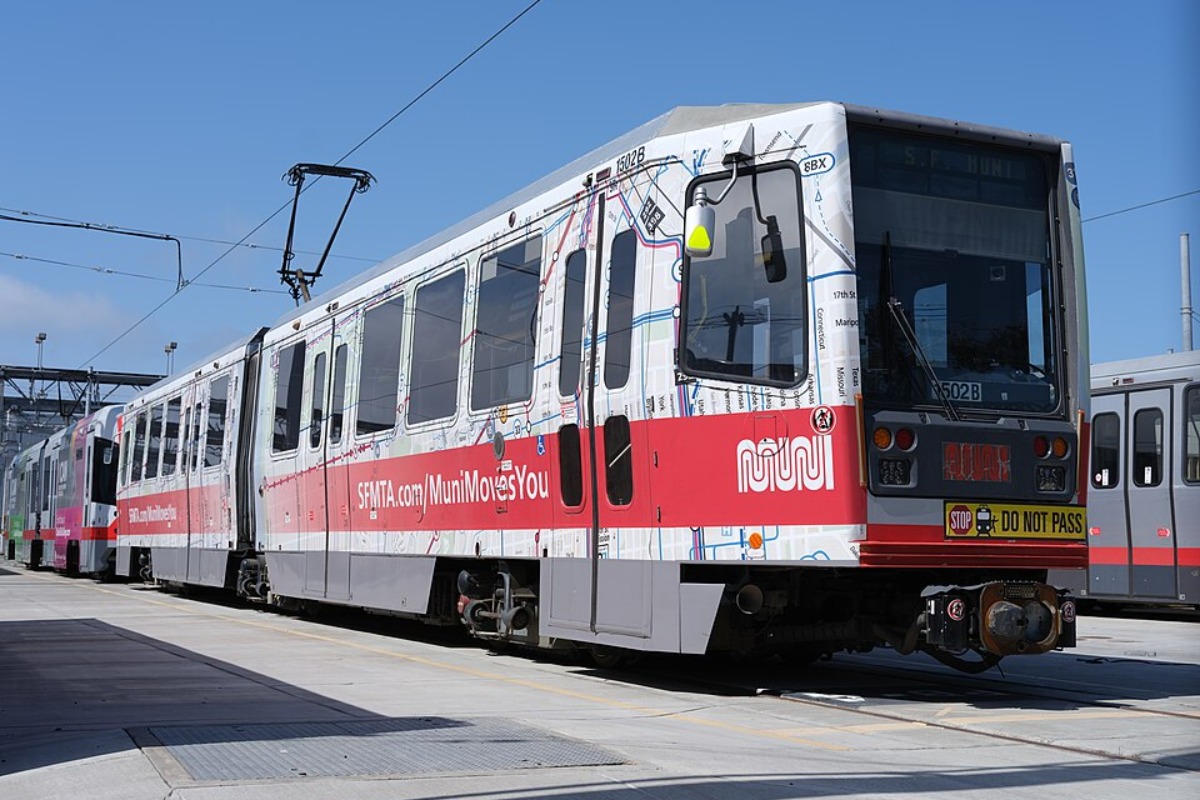 Muni Operator Appears to Nod Off at 50 mph Out of Sunset Tunnel,