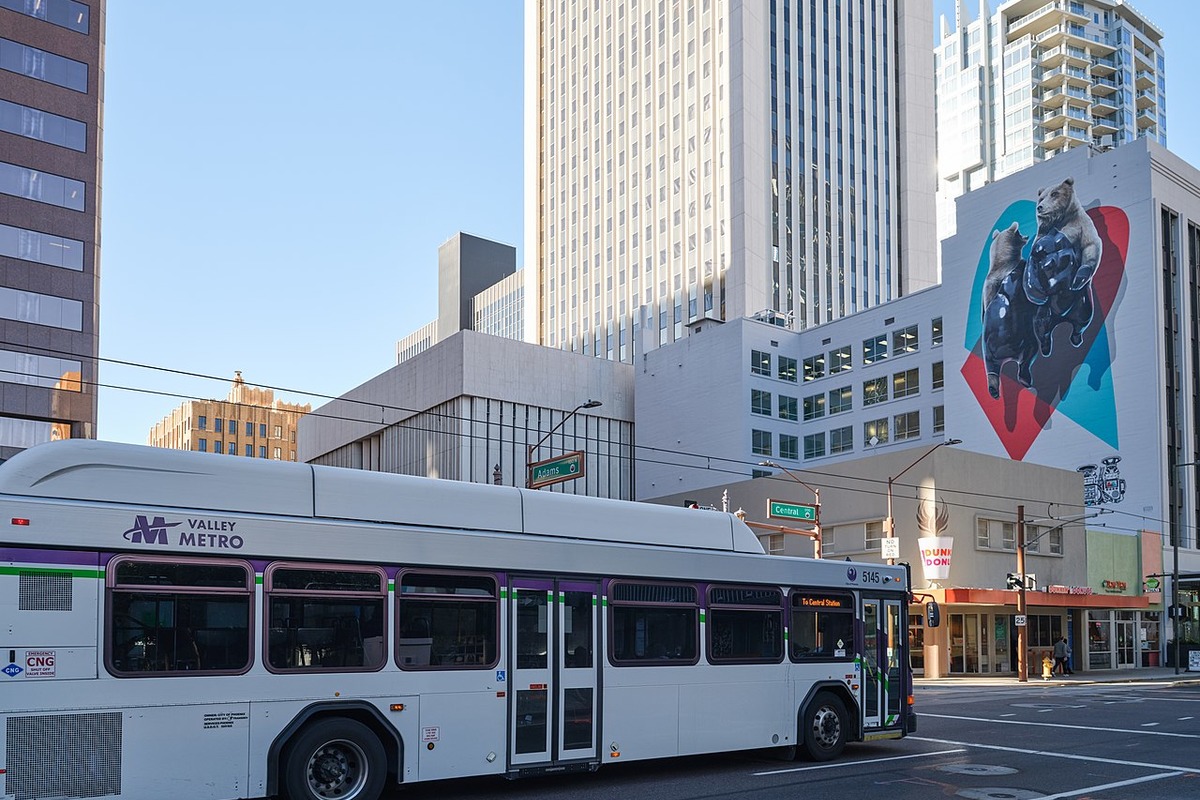 Phoenix City Council to Decide on Capitol Light Rail Extension as