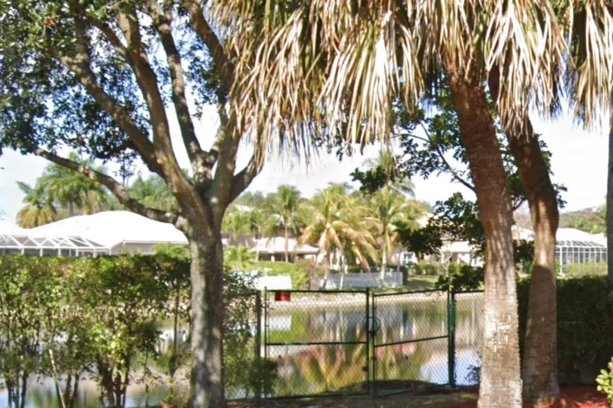 Relief Plane Bound for Jamaica Crashes into Coral Springs Lake, Search