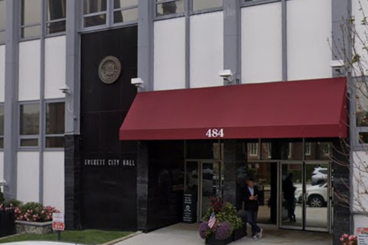 Robert Van Campen Defeats Incumbent Carlo DeMaria in Everett Mayoral