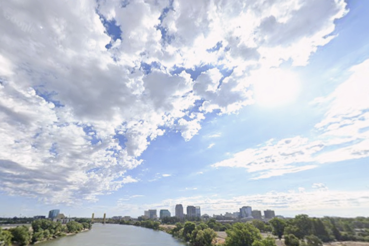 Sacramento's Mild Weather Forecast: Sunny Days and Light Showers Ahead