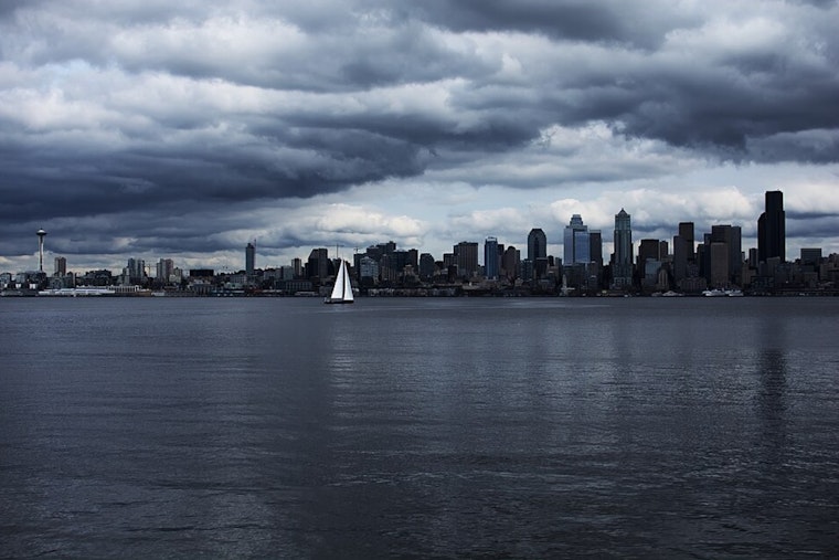 Seattle Braces for Rainy Week Ahead as NWS Forecasts Intermittent