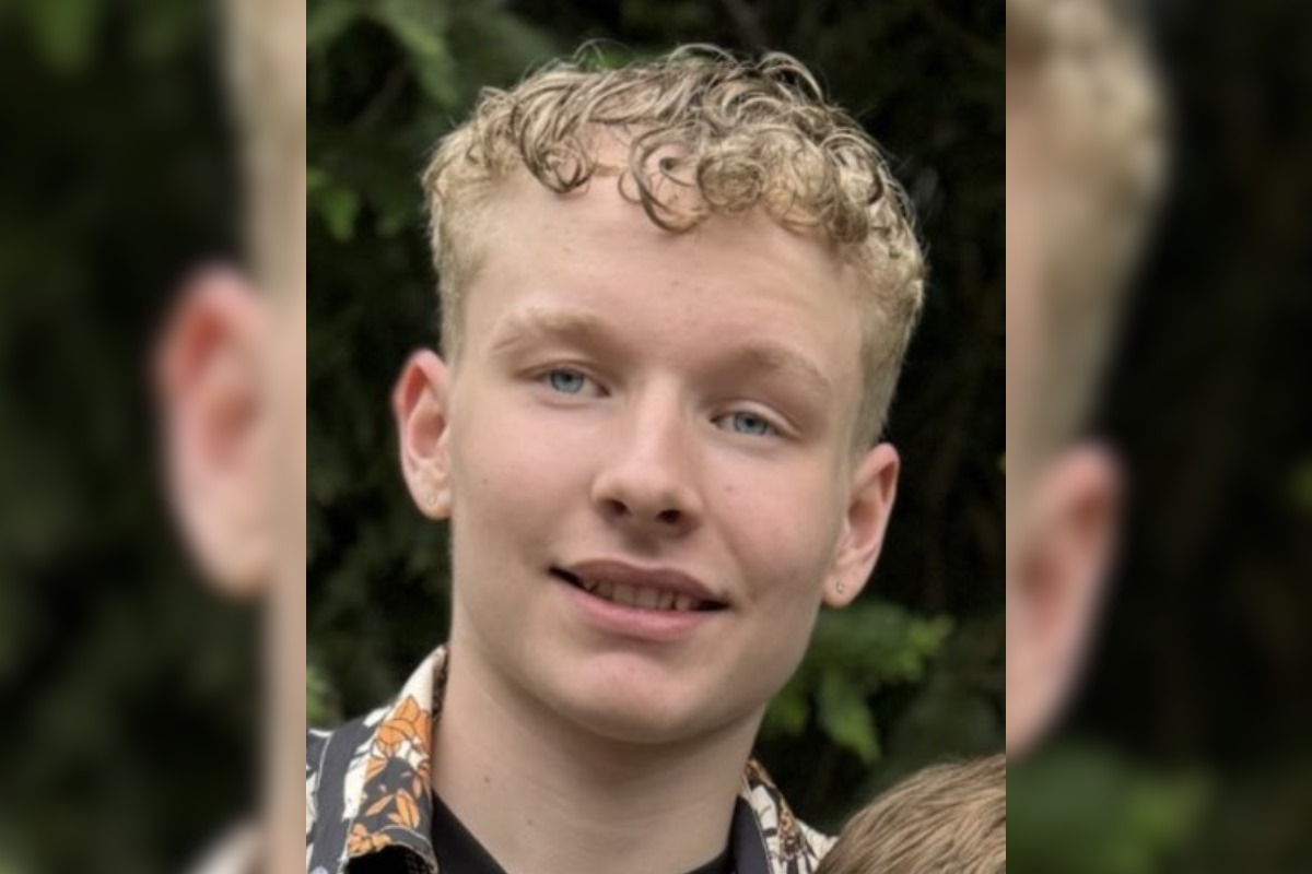 Seattle Police Issue Urgent Missing Person Alert for 15-Year-Old Boy,
