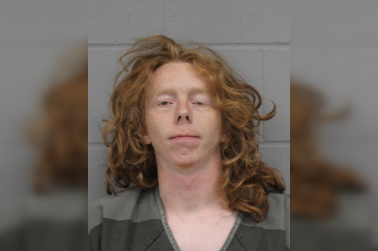 South Austin Slaying Shocks Block As Roommate Nabbed In Cardboard Box