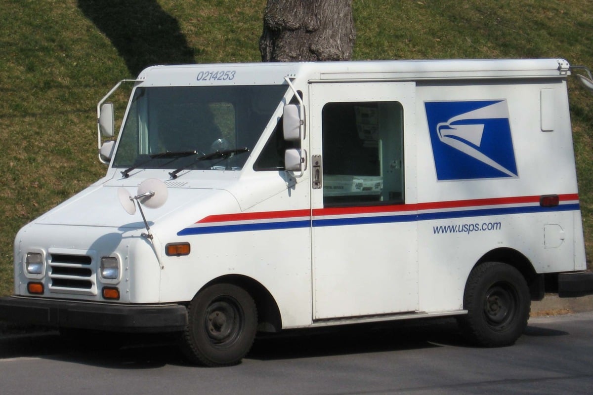 USPS Boosts Efficiency for Holidays with Real-Time Mail Counter and