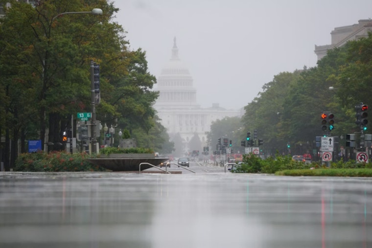 Washington D.C. Wakes Up to Fog and Drizzle, Mild Overcast Week Ahead