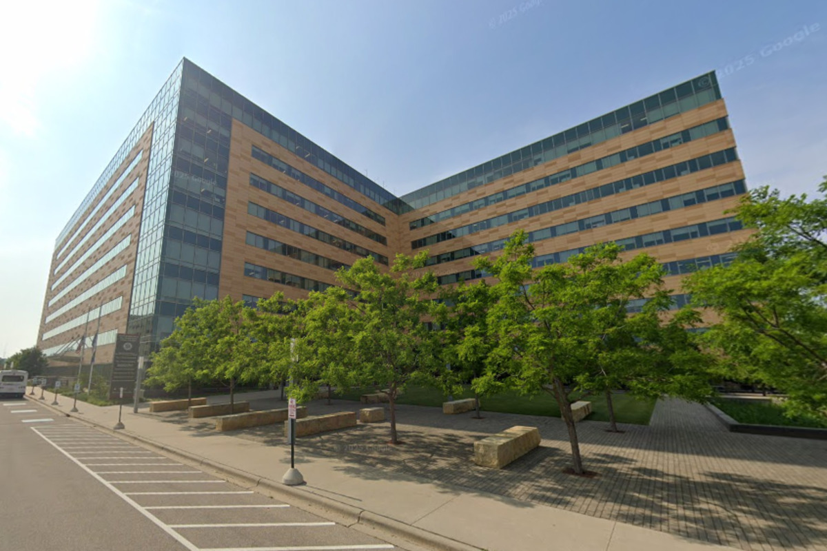 WisDOT DMV Revokes Milwaukee Dealer BLRS LLC's License Over Multiple