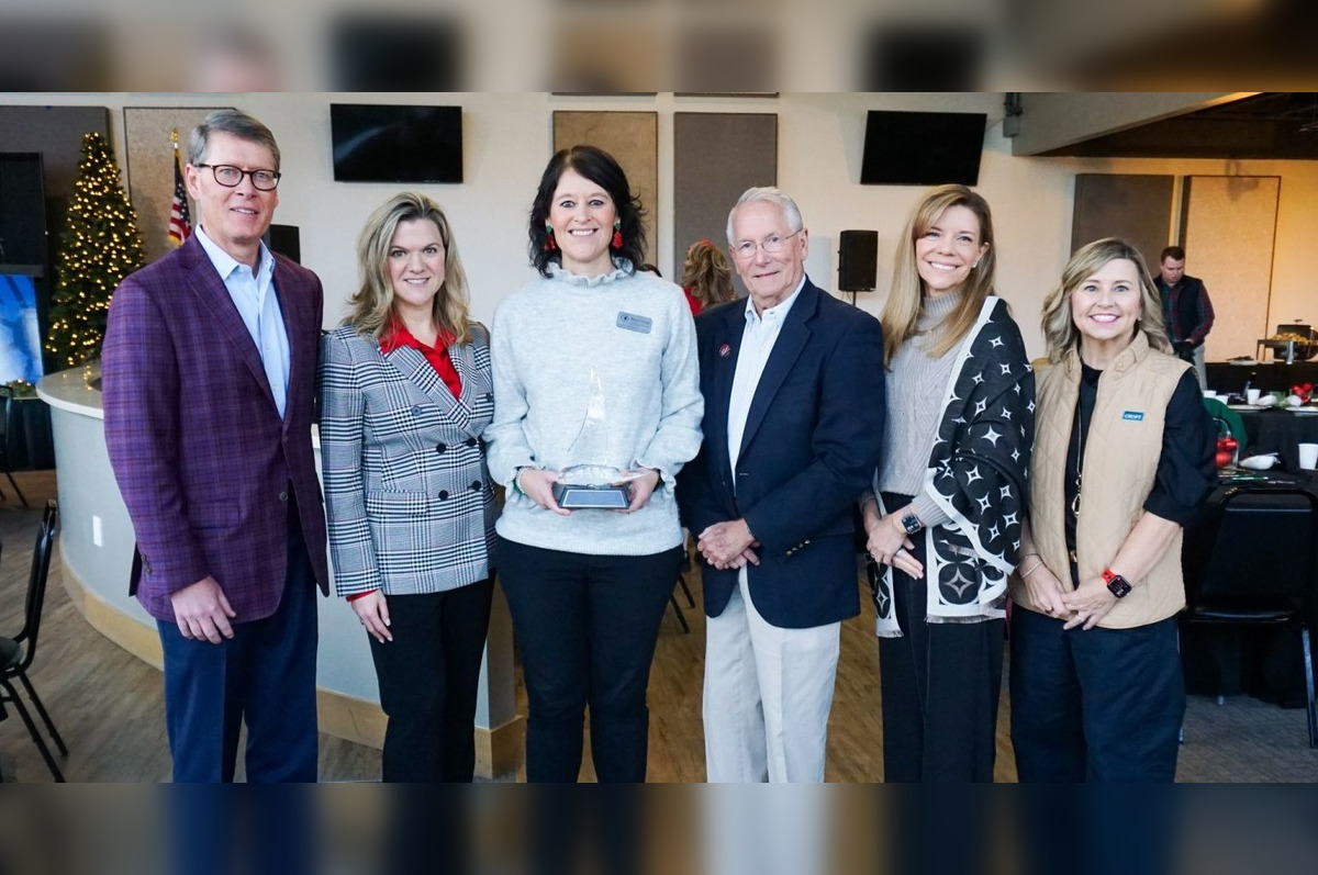 Acworth Honors Megan Strange as Esteemed 2025 Citizen of the Year for