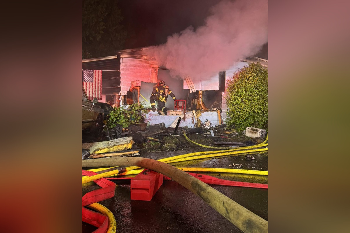 Bothell Community Mourns After Two Perish in Twin Creeks Mobile Home