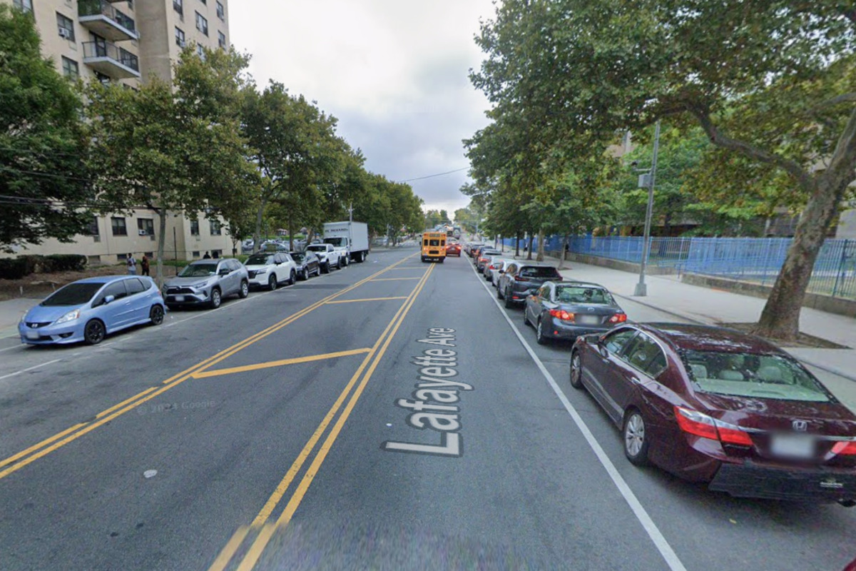 Bronx High-Rise Engulfed in Flames as FDNY Quickly Contain Soundview