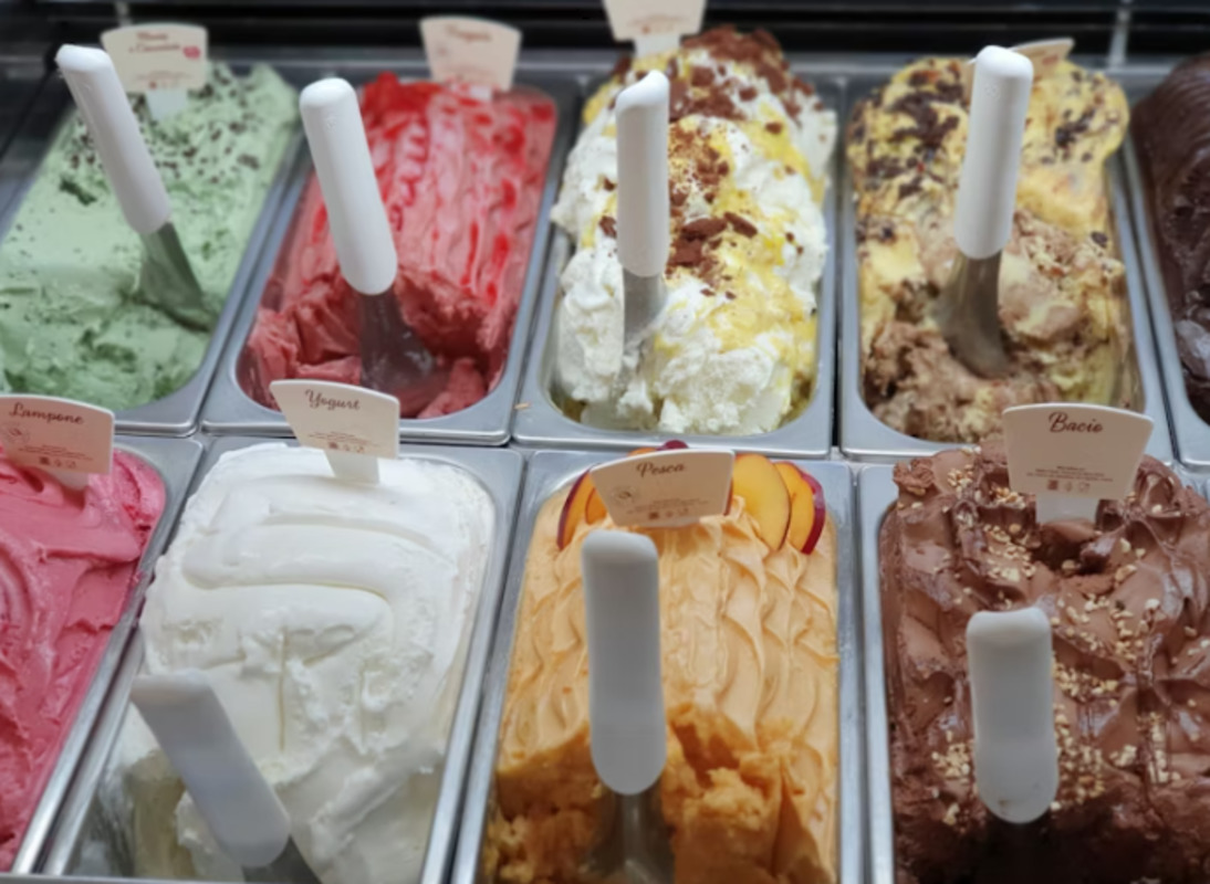 Burnet Star Jordan Shipley Turns Craddock House Into Airy Mount Coffee