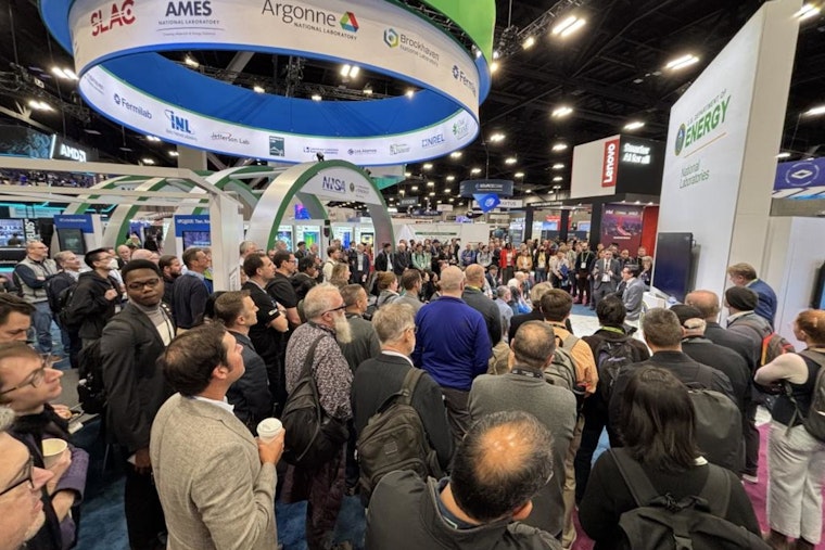 DOE Undersecretary Dario Gil and ORNL Shine at SC25, Spotlighting AI