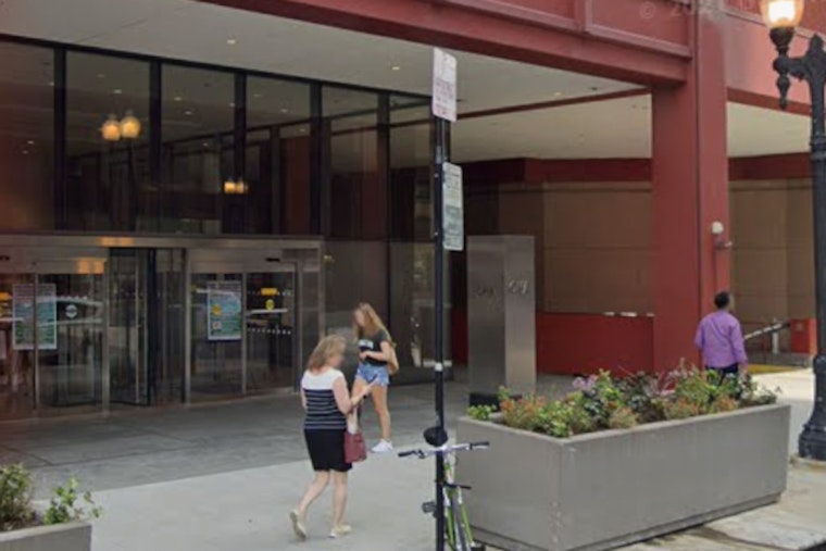 Feds Put Chicago Housing Authority Under The Microscope On Immigration