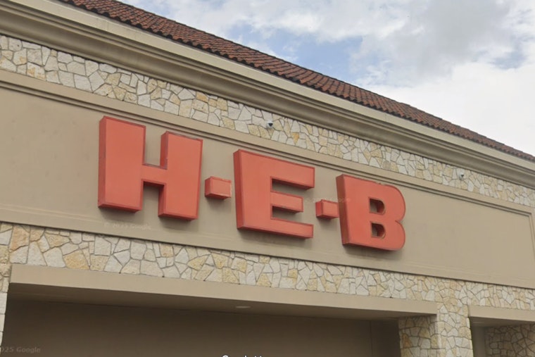 H-E-B Spreads Holiday Cheer with Free Merchandise Vending Machines at