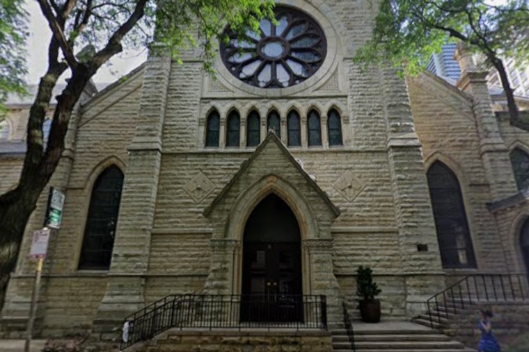 Holy Name Cathedral Hosts Spirited Midnight Mass as Chicago's Pope Leo
