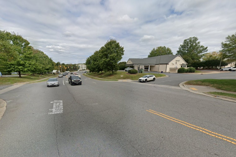 Huntersville Fire Department Rapidly Extinguishes Pick-Up Truck Blaze