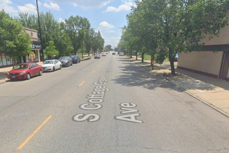 Man Fatally Shot On Cottage Grove In Grand Crossing Chicago