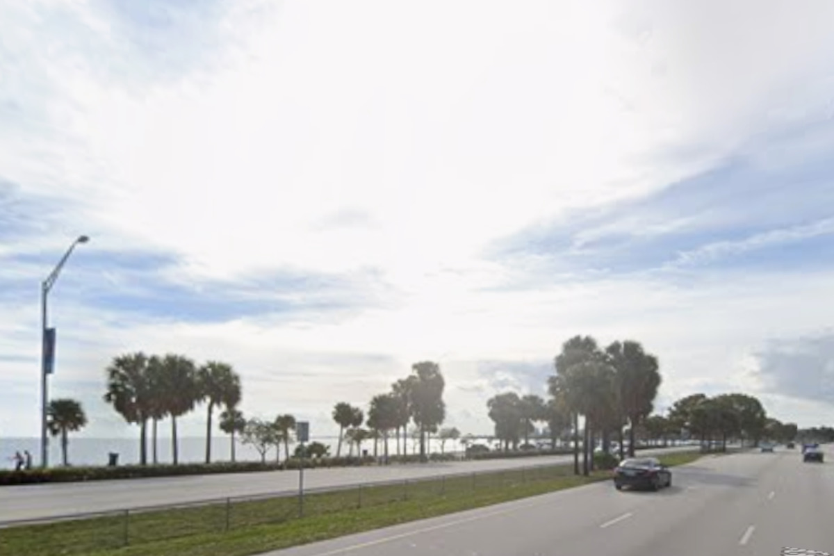 Miami Experiences Warmer than Usual Conditions with Foggy Start,