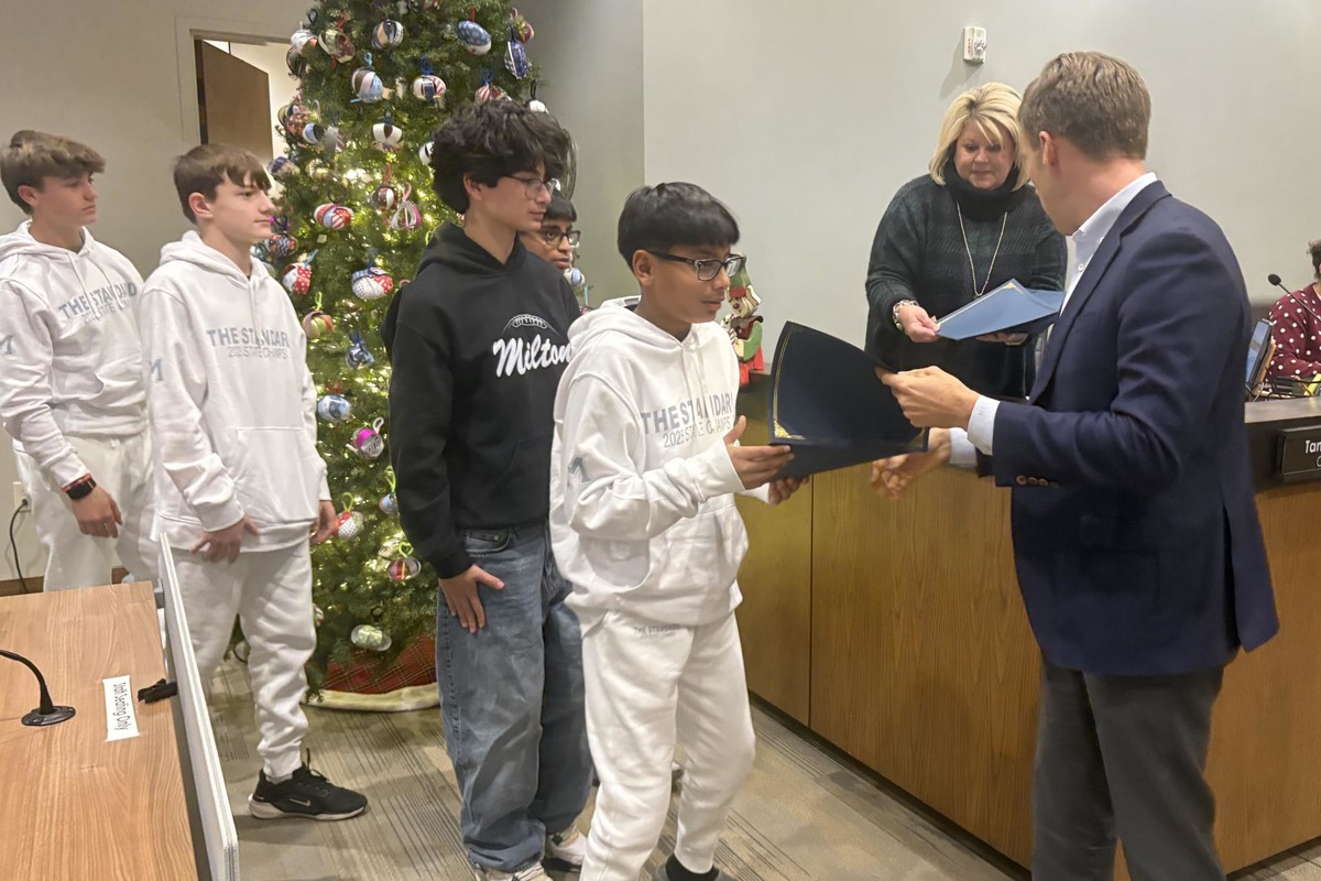 Milton City Bids Farewell to Councilmember, Celebrates Football