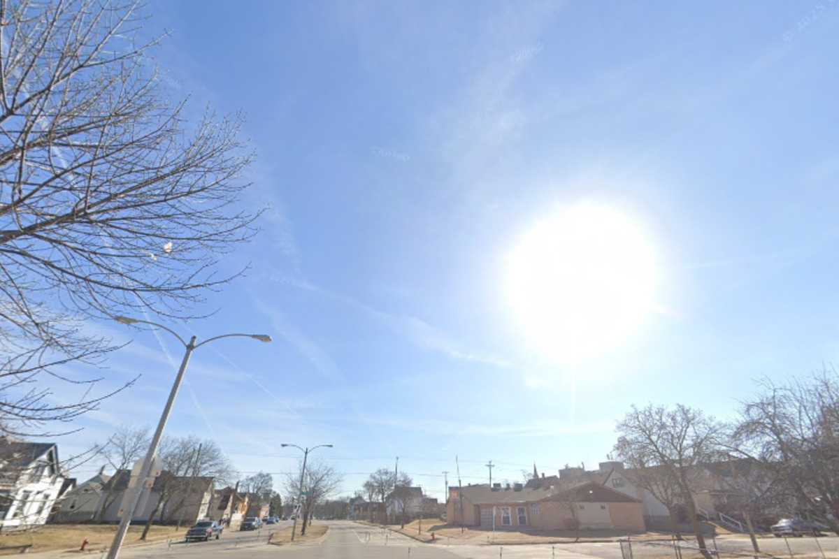 Milwaukee Residents Prepare for Weather Whiplash, Sun, Rain, and Snow