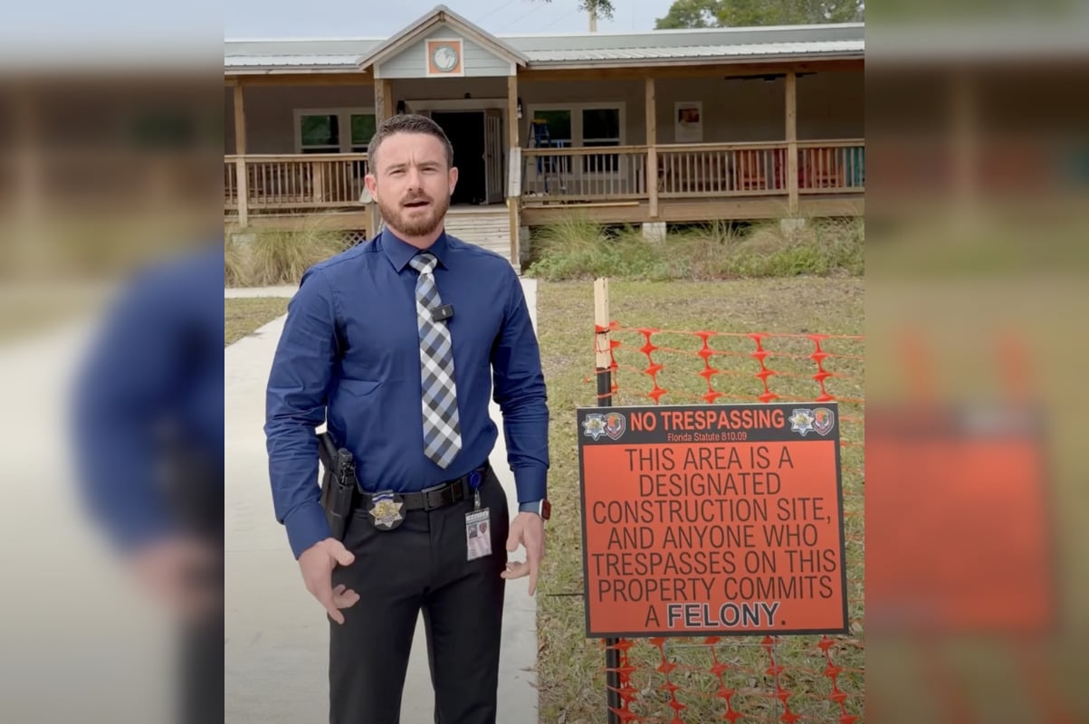 Neptune Beach Police Offer Free 'No Trespassing' Signs to Combat