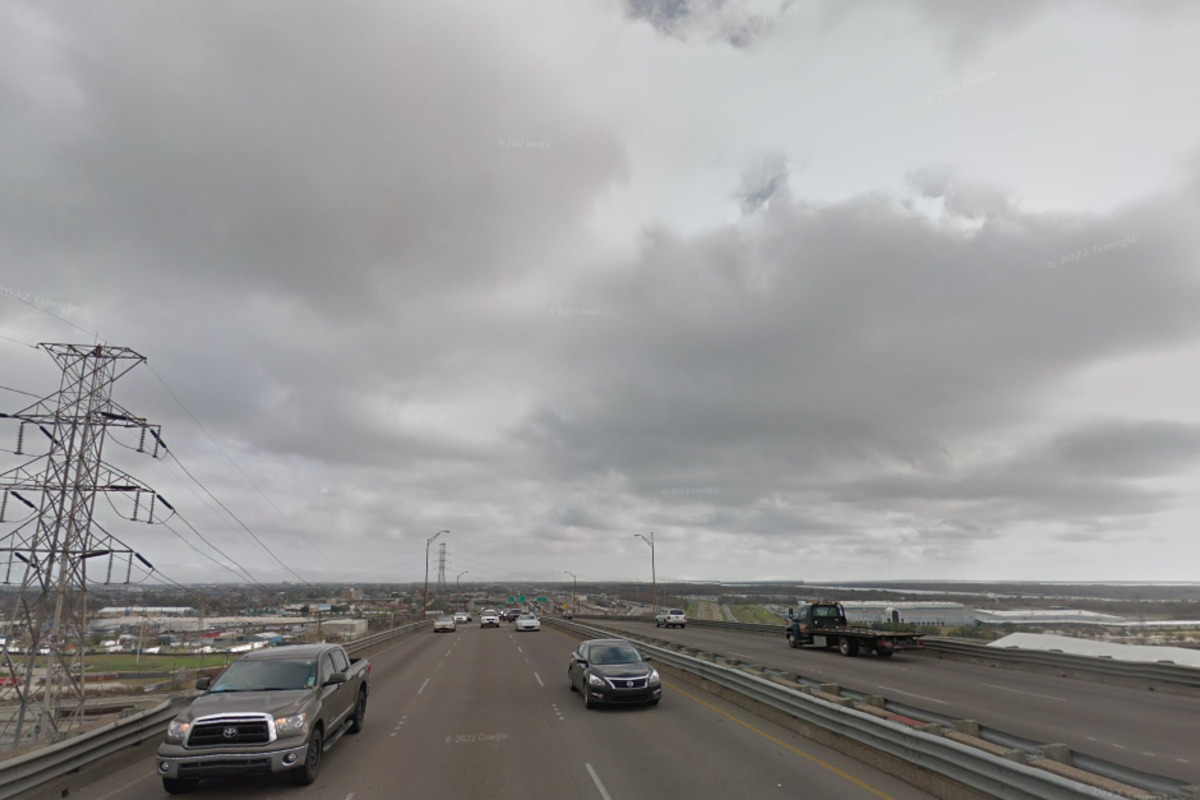 New Orleans Braces for Dense Fog and Thunderstorms, Chilly Weekend