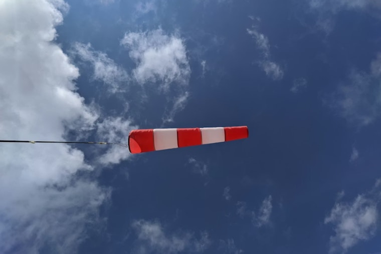 New York City Anticipates Varied Weather Patterns as Gale Conditions