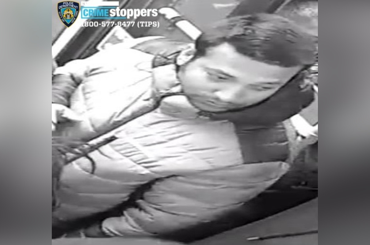 NYPD Seeks Public's Help to Identify Suspect in Manhattan MTA Bus