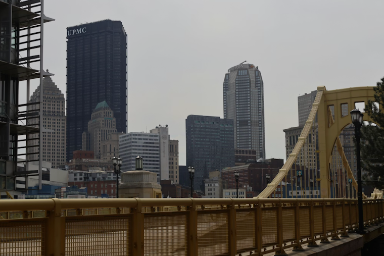 Pittsburgh Braces for Heavy Snowfall Ahead of New Year Celebrations,