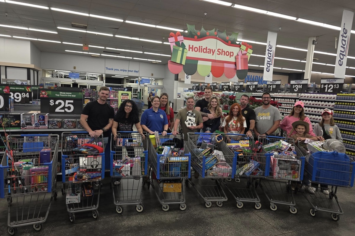 Plant City Police Swap Badges for Santa Hats to Spread Holiday Cheer