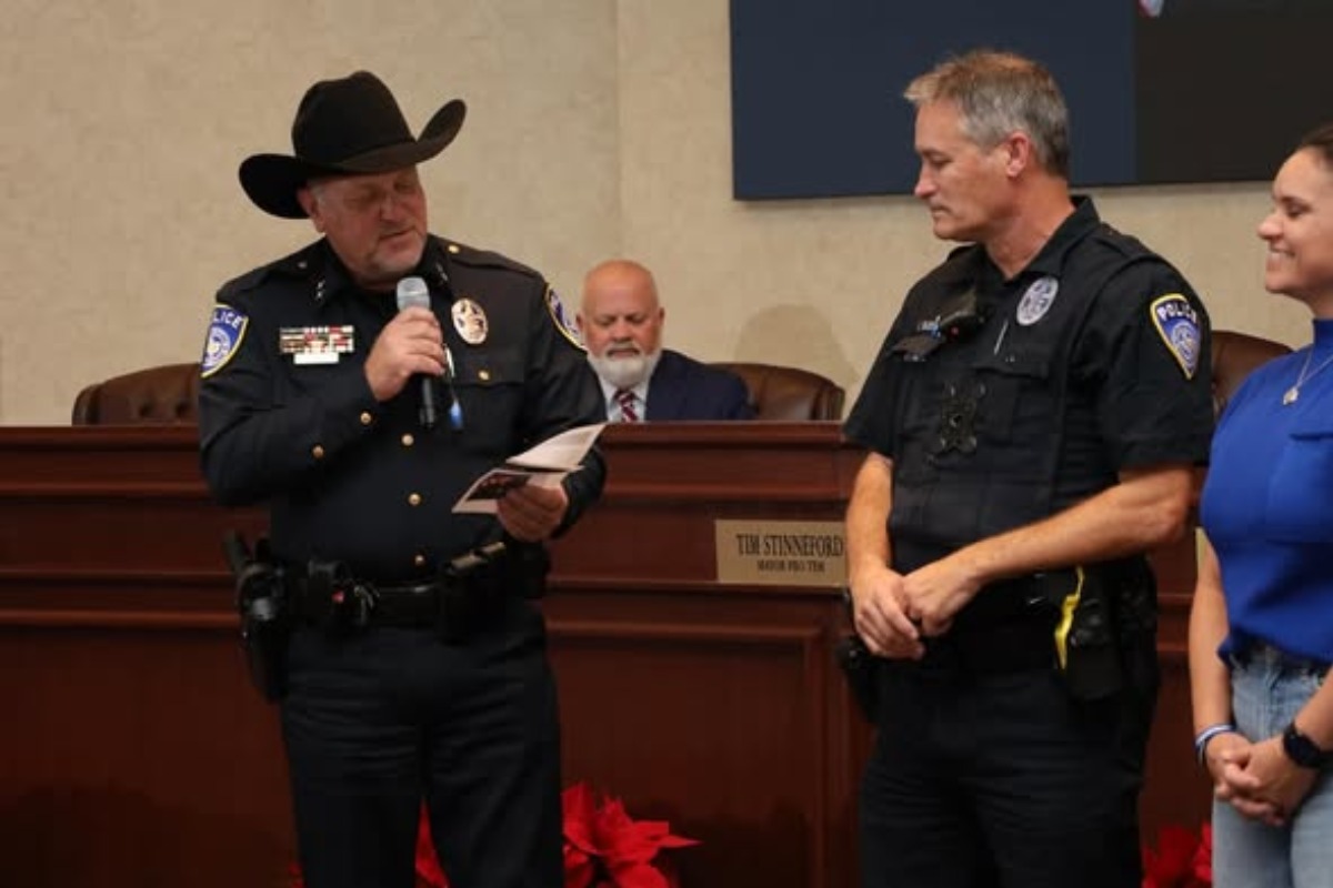 Senior Officer S. Bushee Named Euless Employee of the Month for