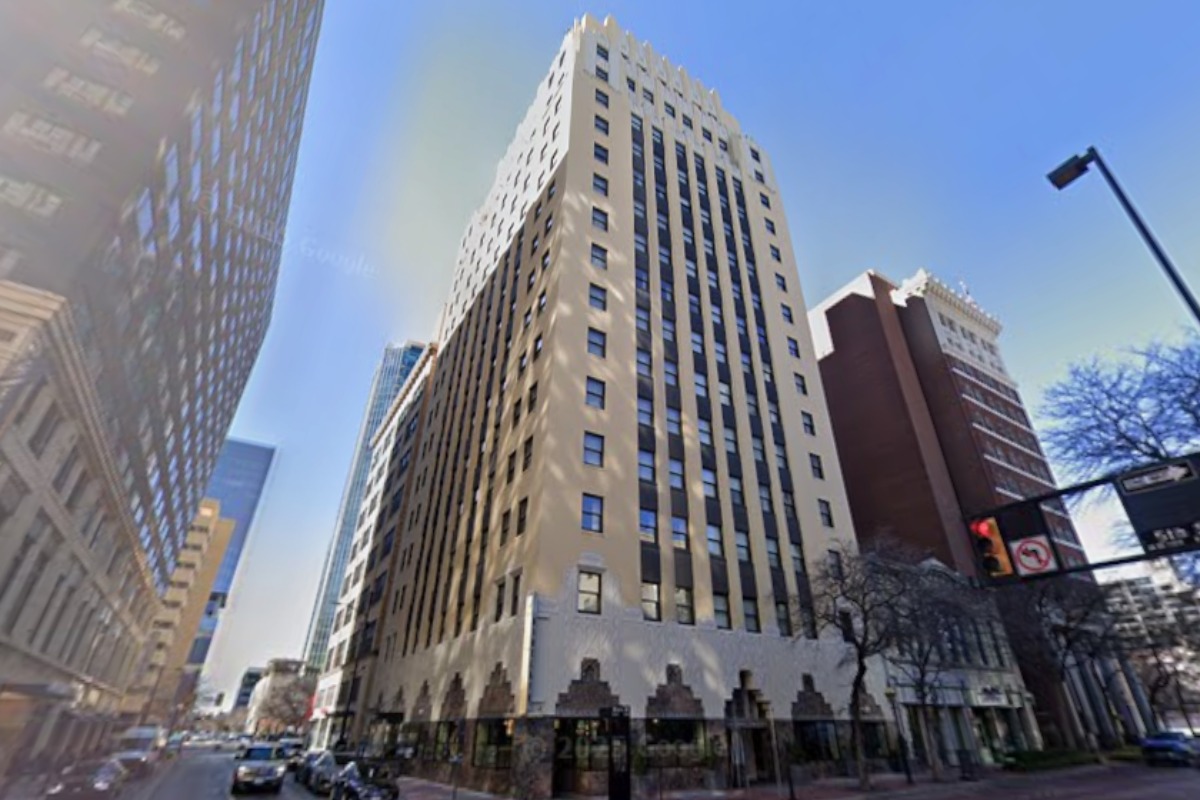 Sky-High Sushi Speakeasy Sneaks Onto Sinclair Hotel Rooftop