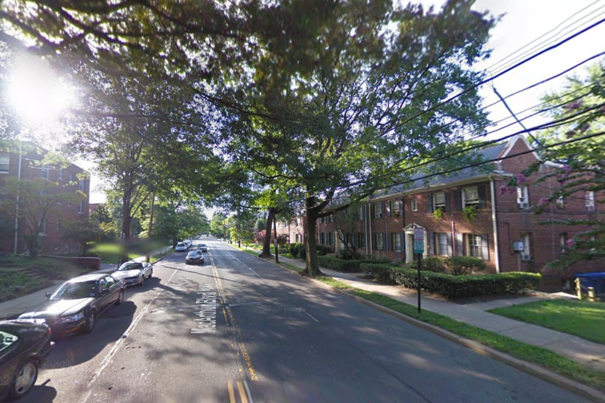 Teenager Robbed on MacArthur Boulevard, MPD Releases Surveillance