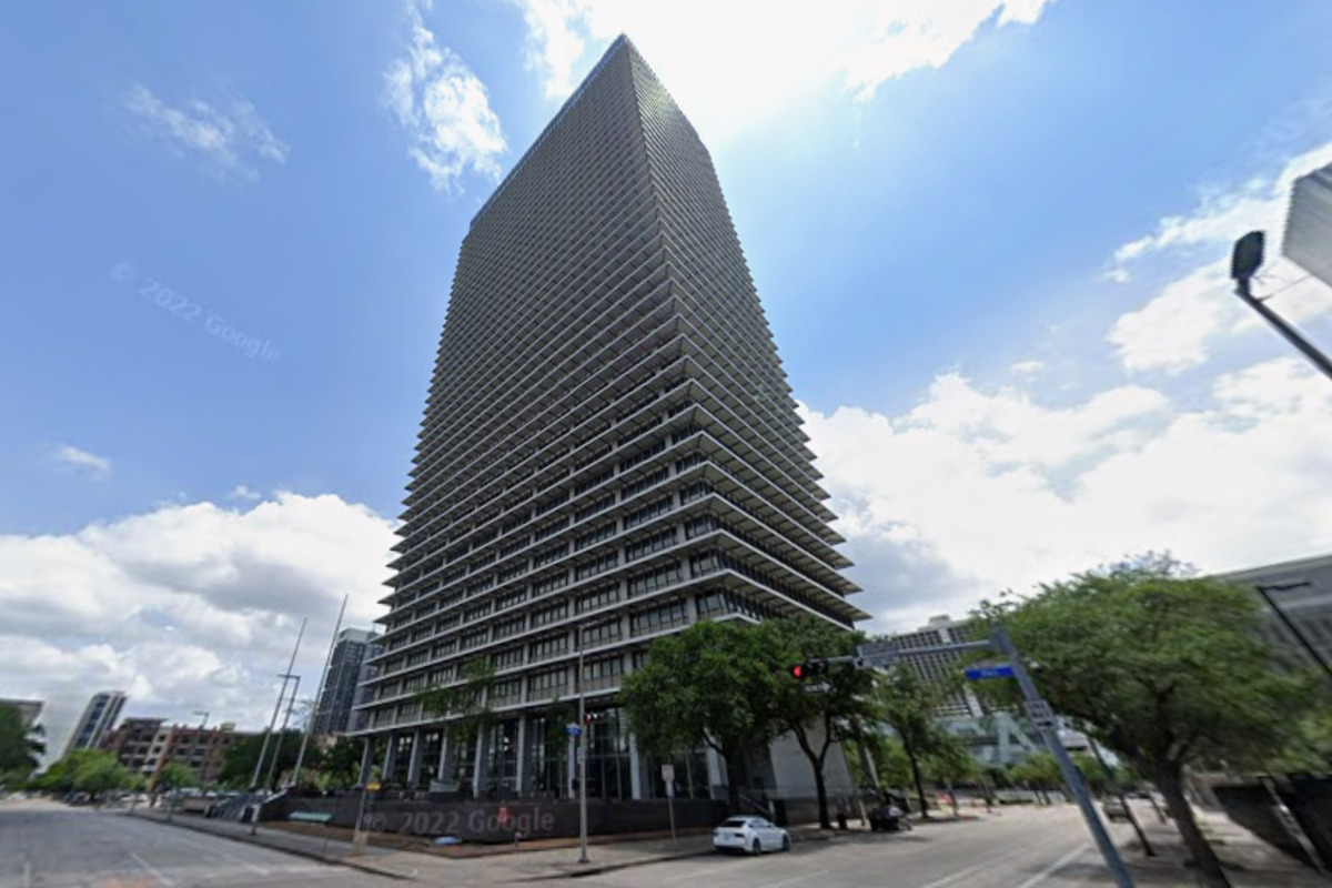 Vacant Exxon Tower Dodges Foreclosure In $16 Million Wire Dash