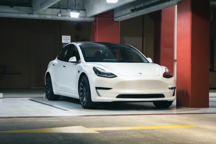 Xpeng Chief Takes Bay Area Tesla Spin, Calls FSD ‘Near‑Level 4’ And