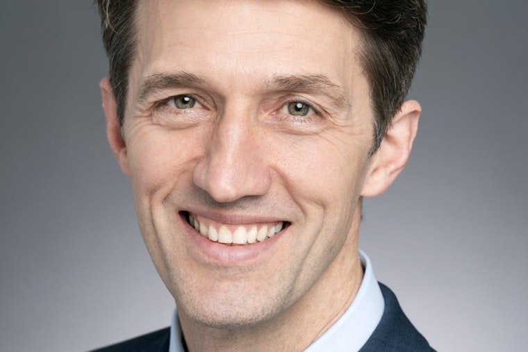 Doron Clark Sworn In as Minnesota's Newest State Senator, Pledging to