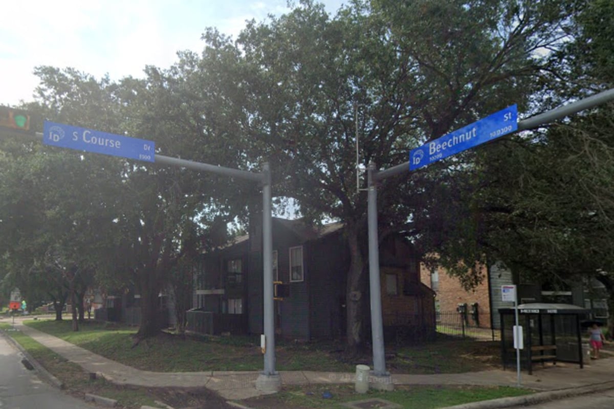 Houston Car Owner Shoots and Kills Alleged Burglar in Alief, Legal